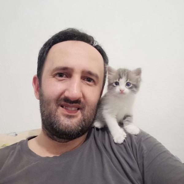 Serdar Toprak (@SerdarToprak) 1000Kitap'ta - 1000Kitap