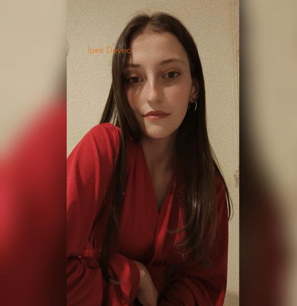 İpek Deveci (@Ipek_deveci) 1000Kitap'ta - 1000Kitap