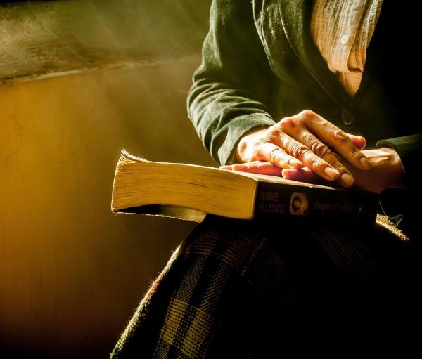 Sibel Azra Deniz (@hayallerruhungidasi) 1000Kitap'ta - 1000Kitap