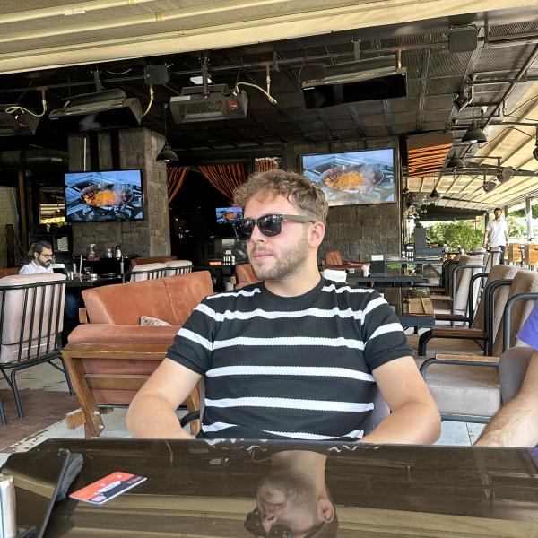 Felat (@Felat1) 1000Kitap'ta - 1000Kitap