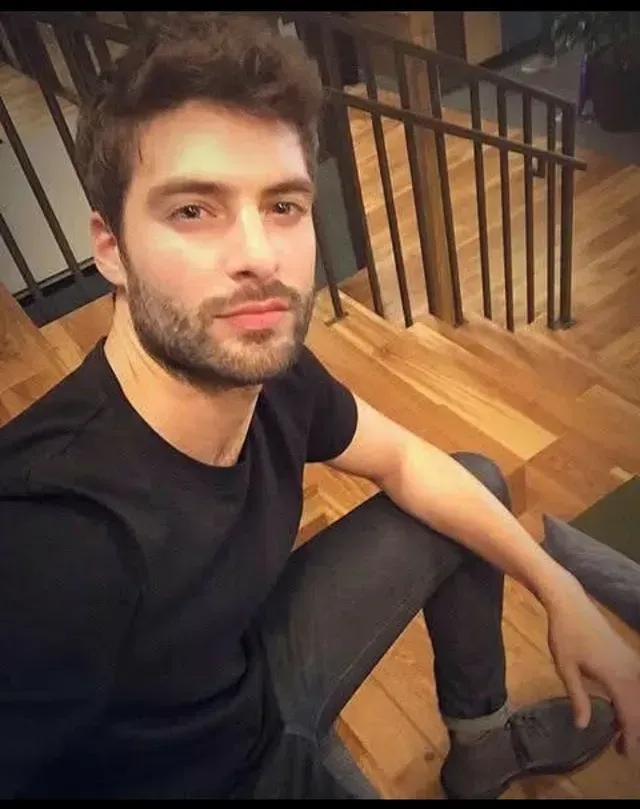 BURAK (@Burkiemircan) 1000Kitap'ta - 1000Kitap