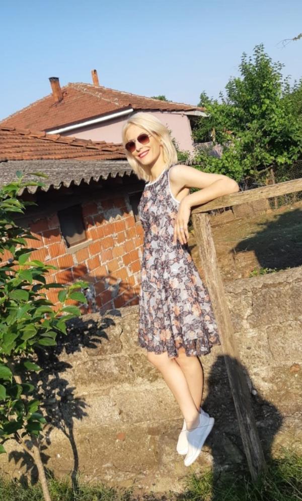 Esra Sezer (@Nefes54) 1000Kitap'ta - 1000Kitap