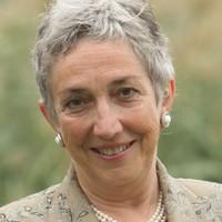 Clare Healy Walls - 1000Kitap