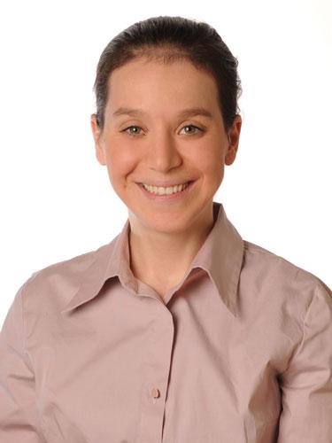 Esra Baş - 1000Kitap