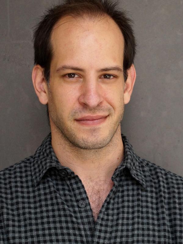 Ryan Ruby (The Zero and the One kitabının yazarı) - 1000Kitap