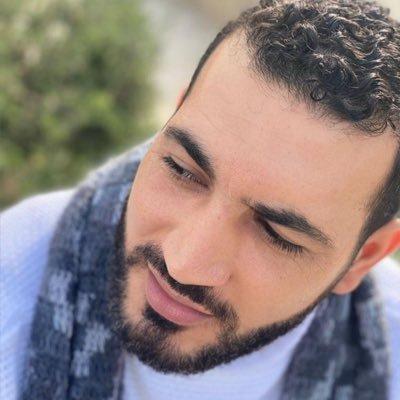 Adham Sharqawi Gönderileri - 1000Kitap