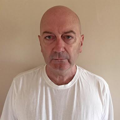 Mick Wall (Guns N' Roses kitabının yazarı) - 1000Kitap