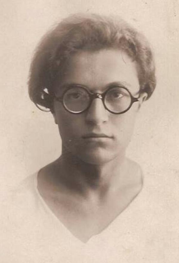 Hamit Macit Selekler İletileri - 1000Kitap