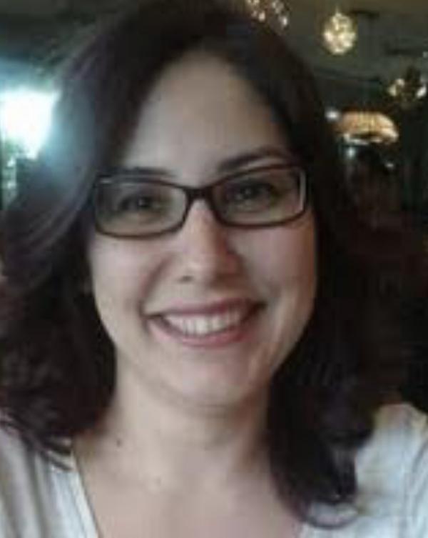 Şebnem Gümüşçü (Otizm ve Otistik Çocuklar kitabının yazarı) - 1000Kitap