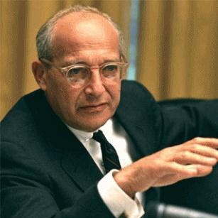 Walt W. Rostow - 1000Kitap