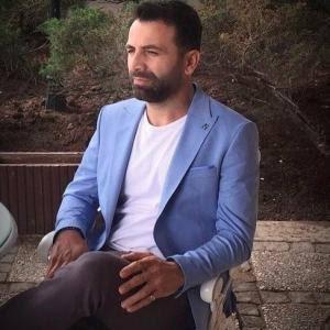 Fatih Ayan (On Bir Öykü kitabının yazarı) - 1000Kitap