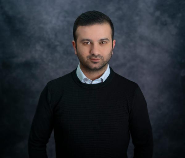 Burak Varol (Eksilen kitabının yazarı) - 1000Kitap