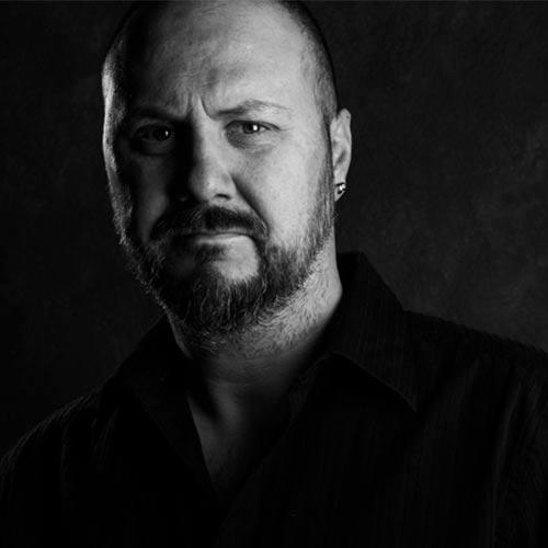 Jay Fotos (Tyrannosaurus Rex kitabının yazarı) - 1000Kitap