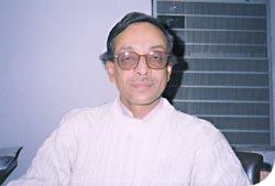 Dipankar Home (Gündelik Bilmeceler kitabının yazarı) - 1000Kitap