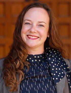 Tara Prescott (Feminism in the Worlds of Neil Gaiman kitabının yazarı ...