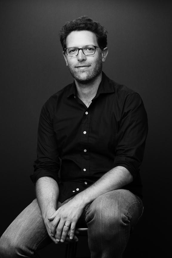 Stefan Merrill Block (Kapıdaki Fırtına kitabının yazarı) - 1000Kitap