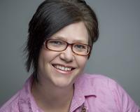 Elena Johnson - 1000Kitap